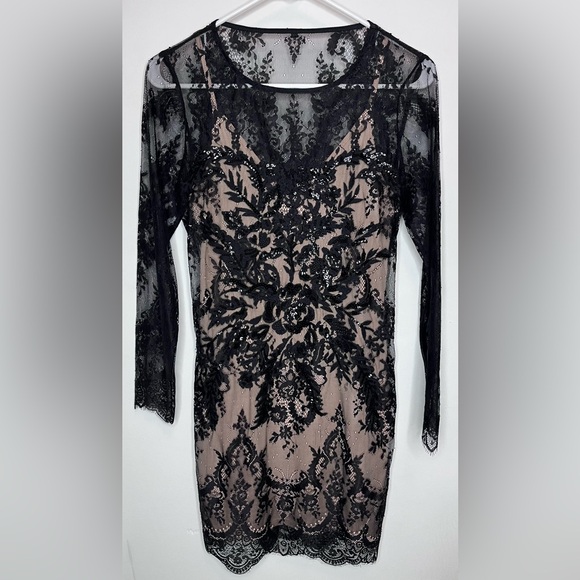 Express | Dresses | Express Nude Mini Dress With Black Lace Long Sleeve ...